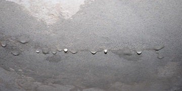 How to treat damp walls before painting | HomeServe